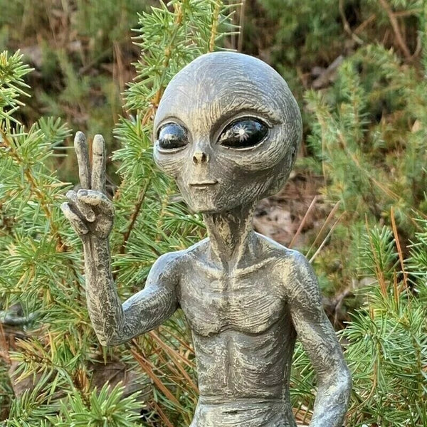 Outer Space Alien Garden Statue – ourhomemarket.com